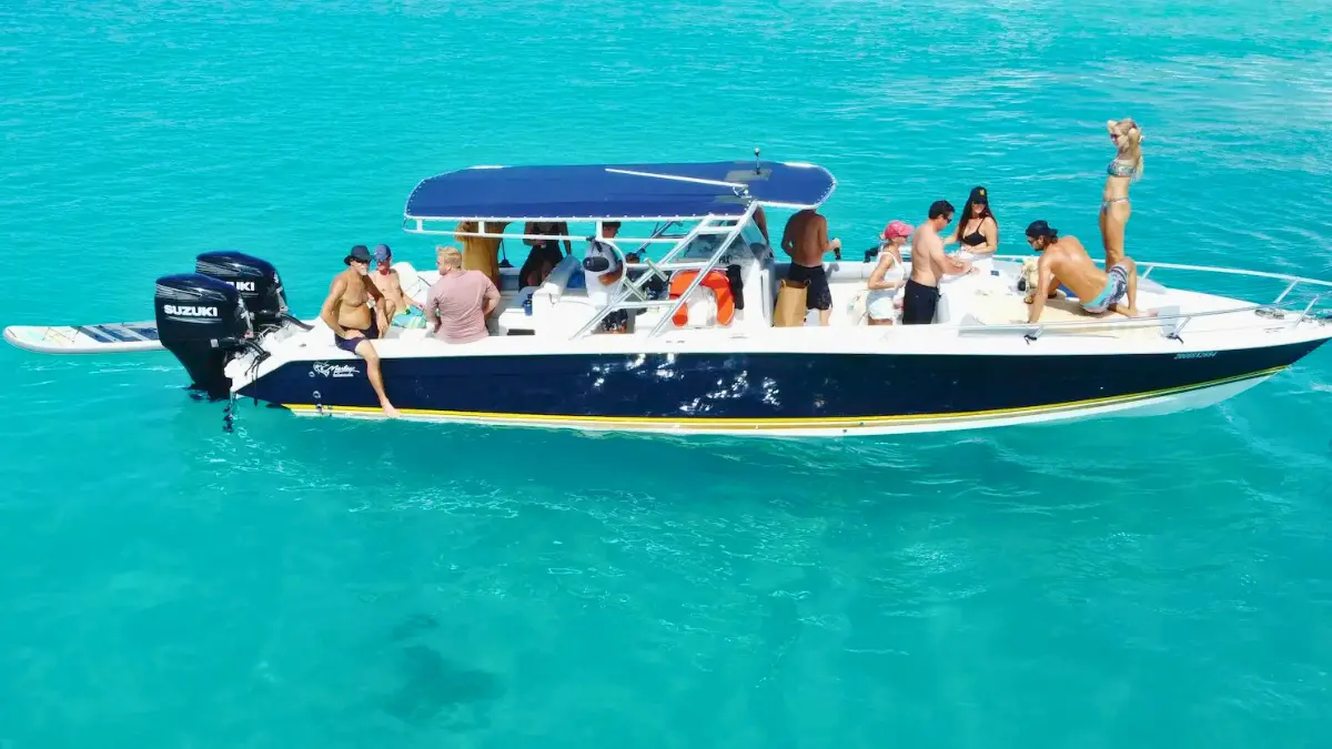 Private Boat Charters in St Maarten & St Martin | EXPLR.SX
